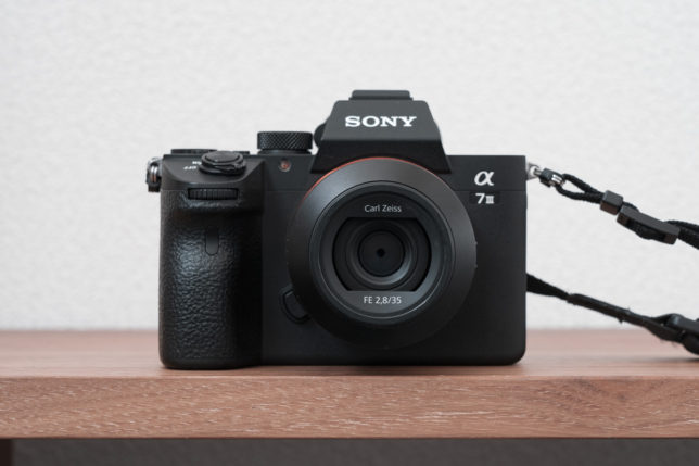 【SEL35F28Zレビュー】ソニーが誇る35mm単焦点レンズは「買い」でした！ | from experience